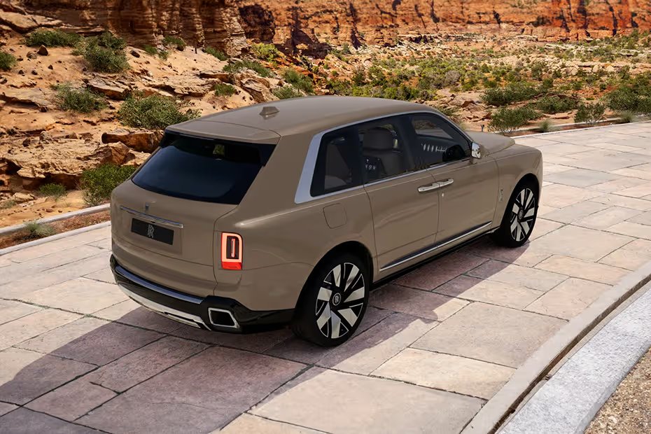 Rolls-Royce Cullinan Images - Cullinan Interior & Exterior Photos